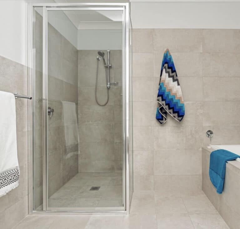 Custom Shower Screens Wagga | Dwyer's Showers & Glass